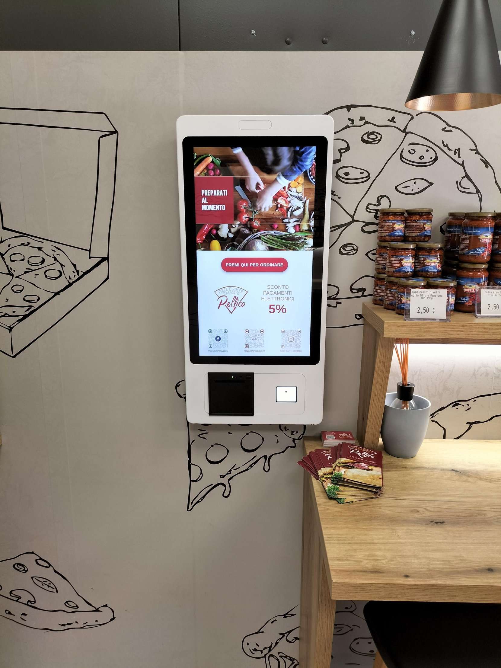 Restaurant & Retail Self Service Touch Screen Kiosk | TouchWo